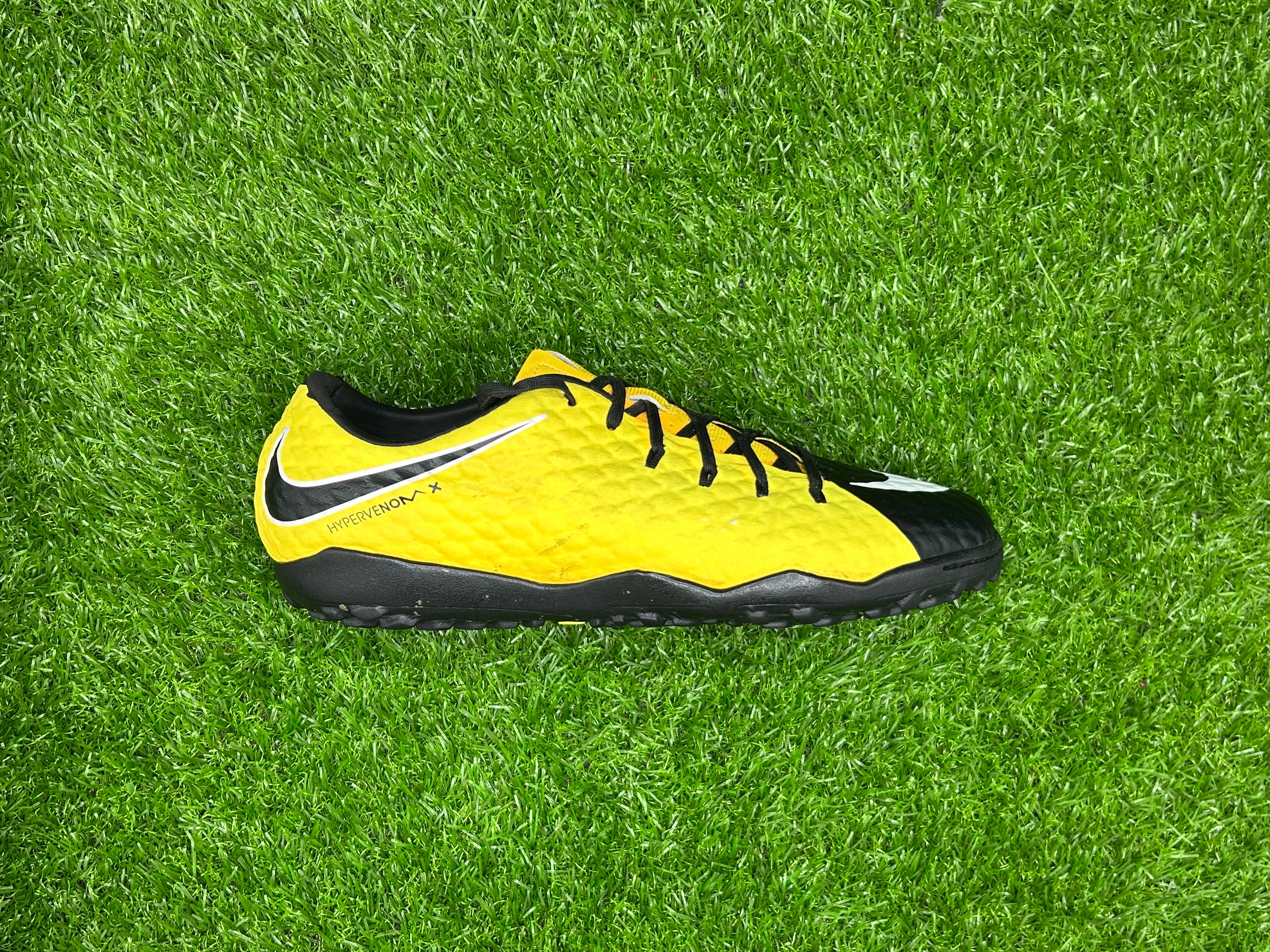 Nike HypervenomX Phelon III TF – Footballcleats.pk